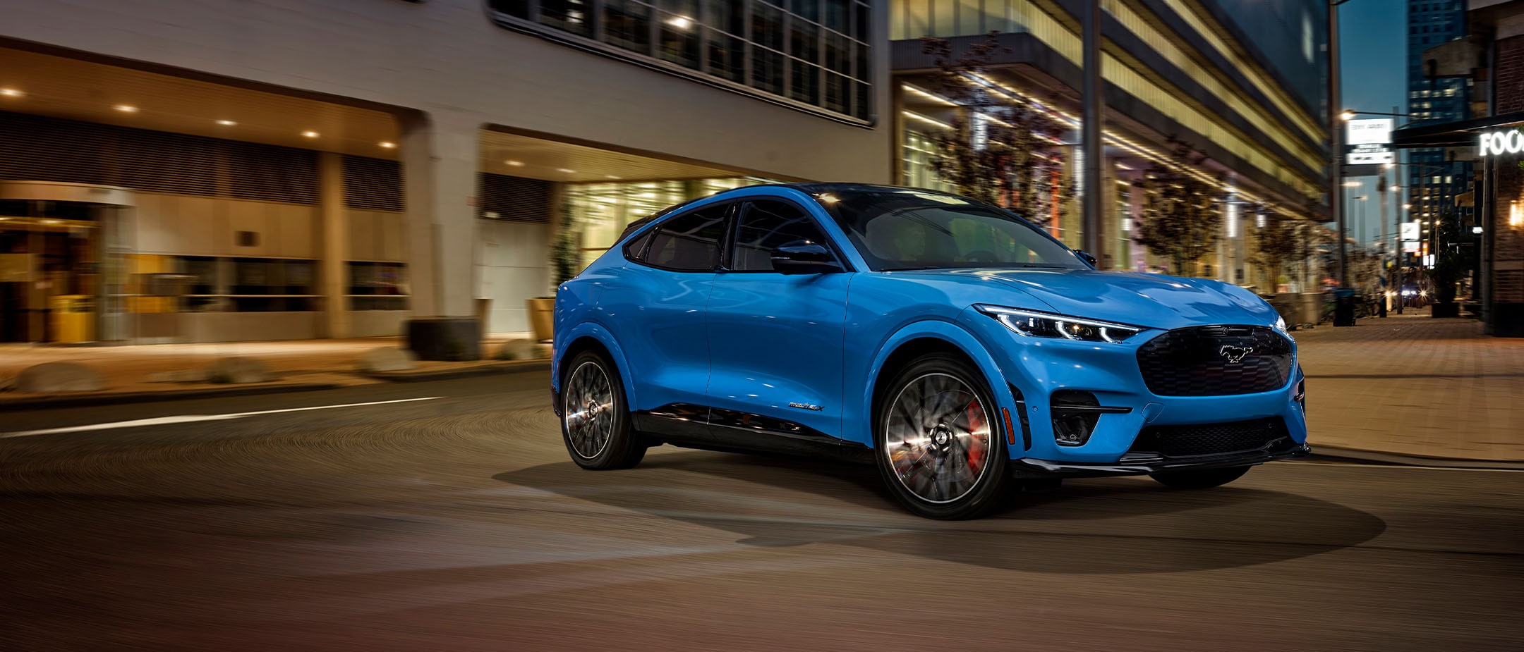 Αμιγώς Ηλεκτροκίνητη Ford Mustang Mach-E- Αμιγώς Ηλεκτρικό SUV | Ford GR